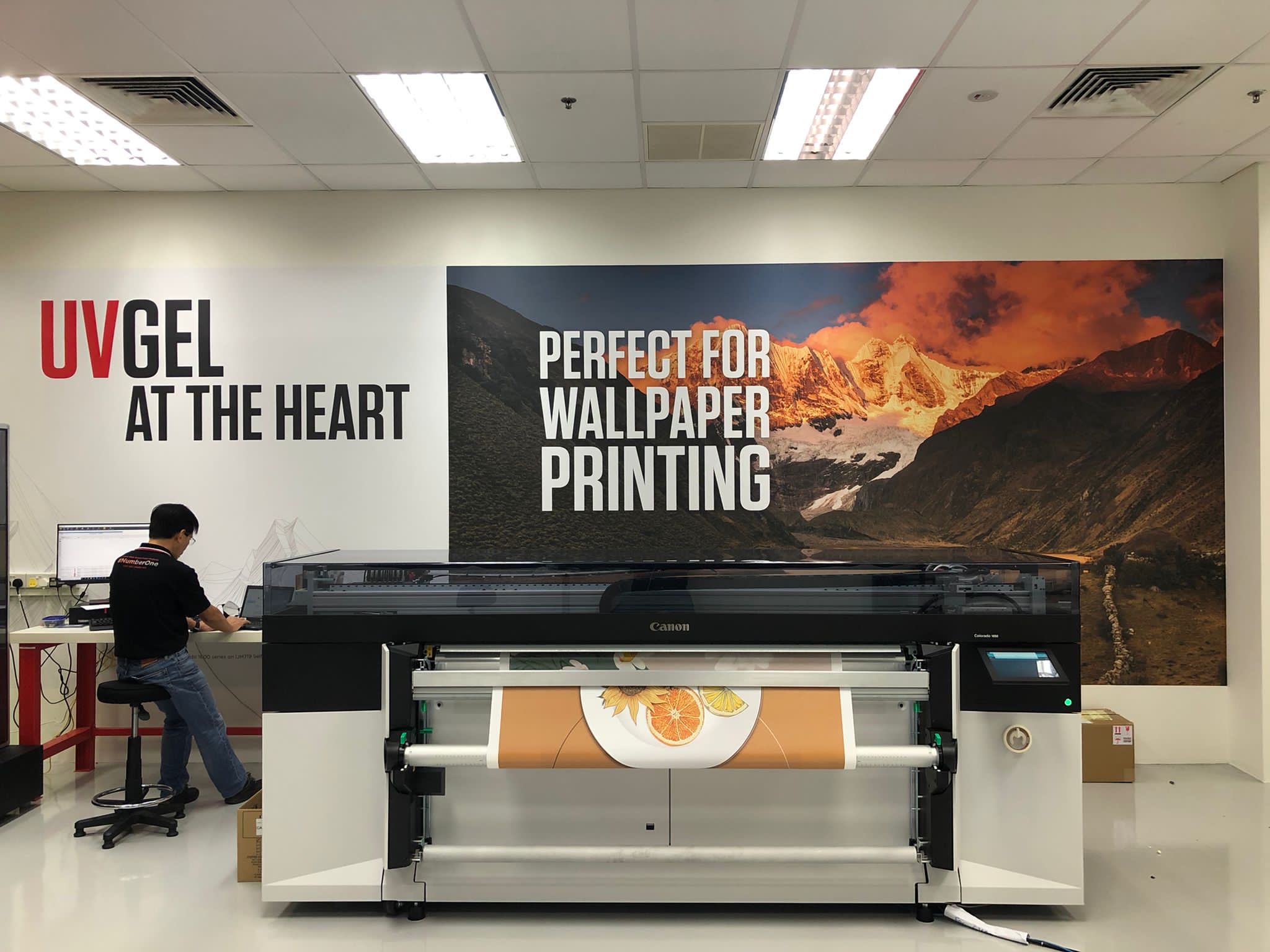 NEW Colorado Showroom for the Asia Pacific Region - graphiPLAZA