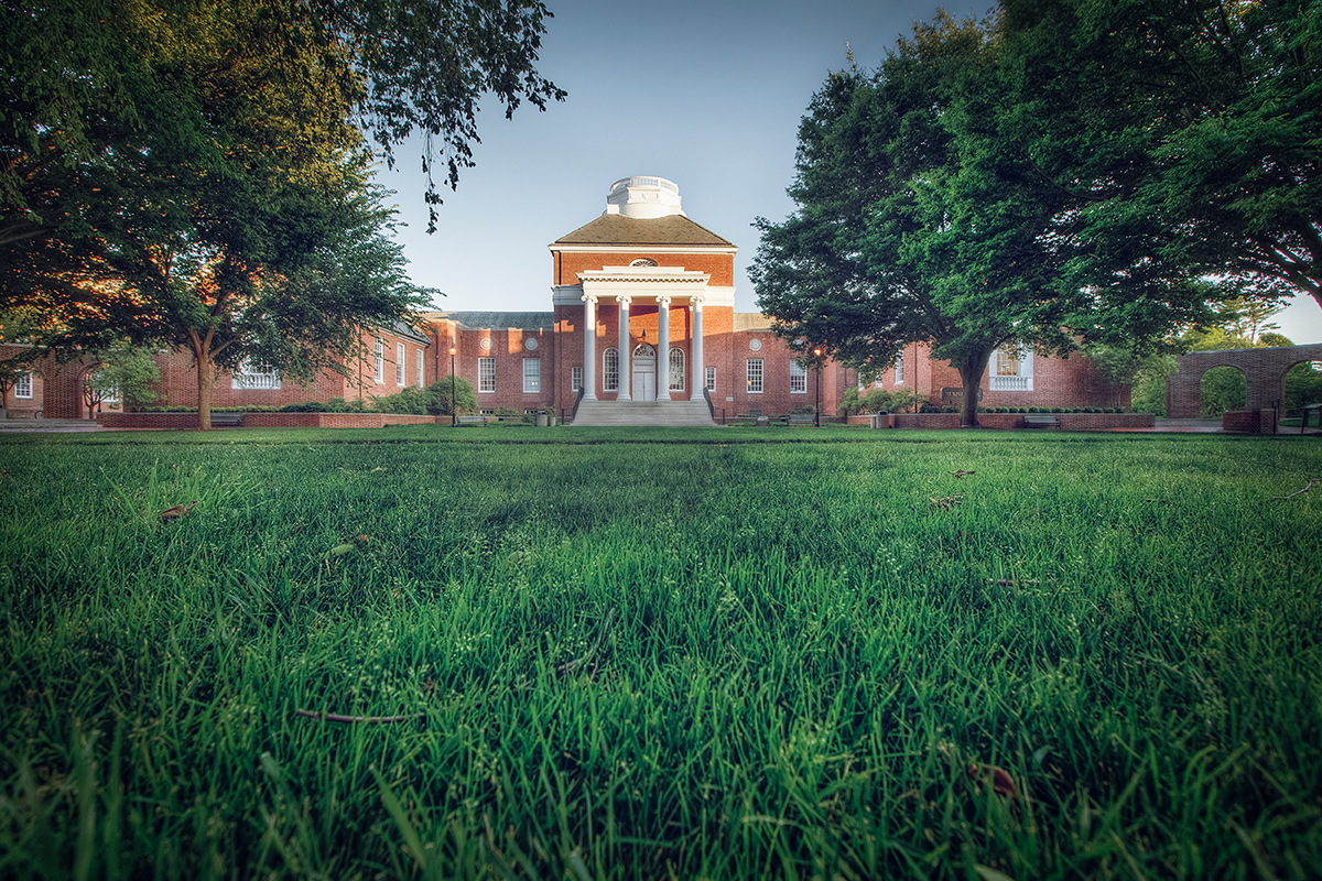 New wide-format equipment at the University of Delaware - graphiPLAZA